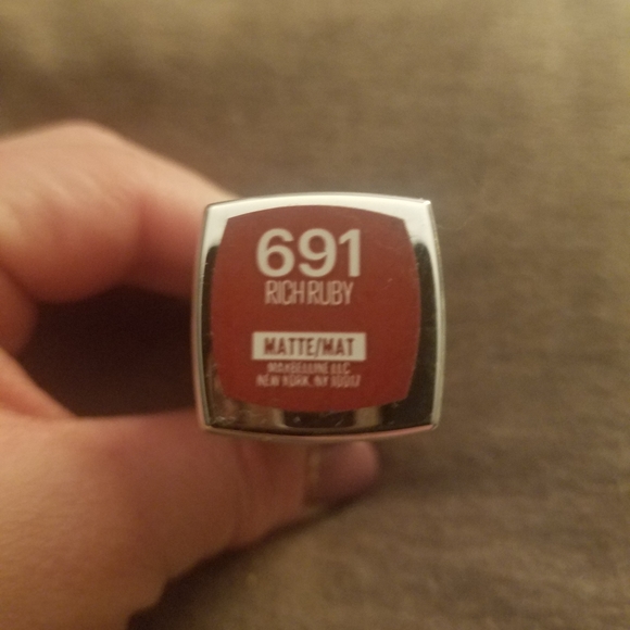 Maybelline | Makeup | Maybelline Matte Lip Daringly Nude Rich Ruby ...